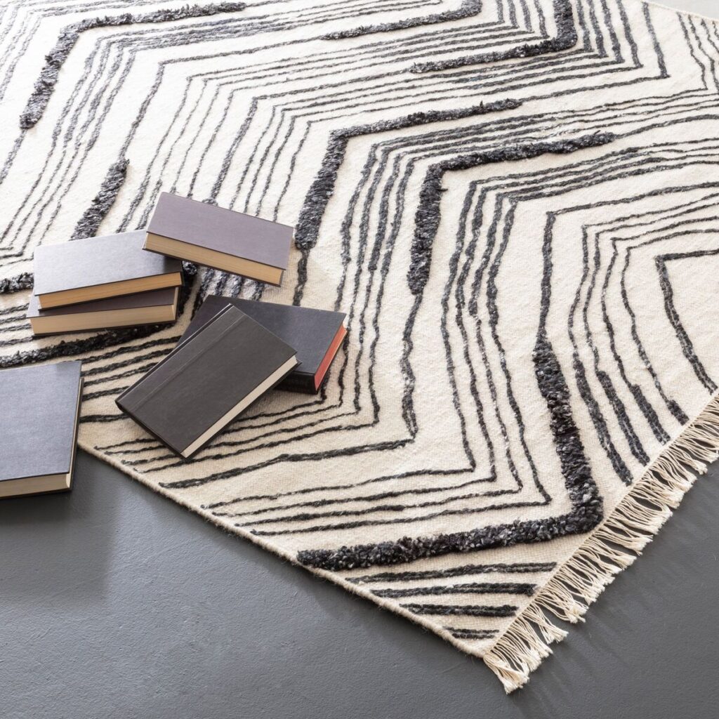51 Black and White Rugs with Striking High-Contrast Appeal
